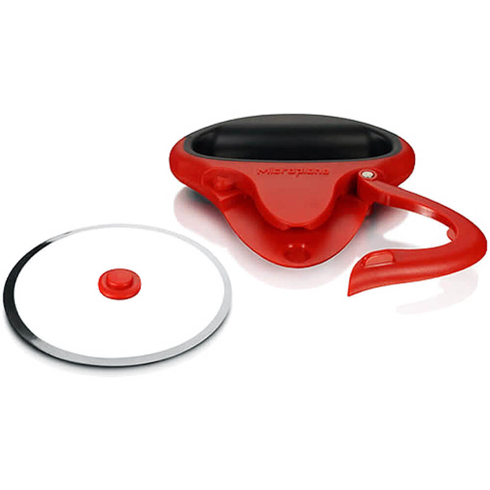 Red, Stainless Steel Pizza Cutter, Plastic Handle | 448105 | Microplane